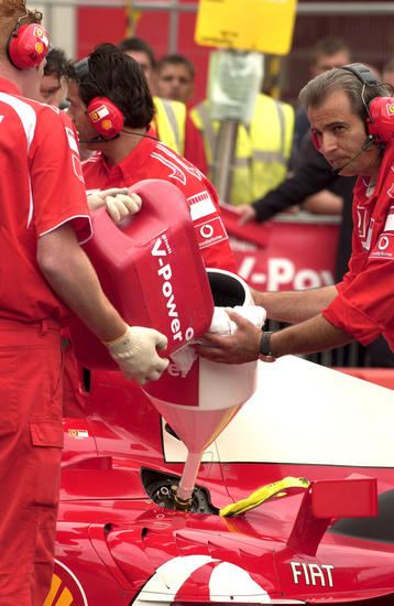 Technicians Refuelling F1 Racing Car Vpower Editorial Stock Photo ...