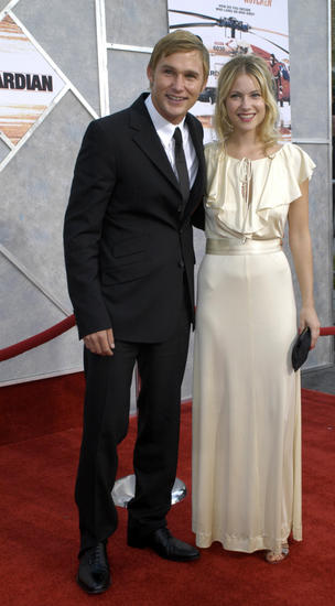 Brian Geraghty His Girlfriend Laura Ramsey Editorial Stock Photo ...