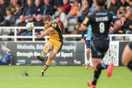 Adrian Jarvis Bristol Rugby Kicks Conversion Editorial Stock Photo ...