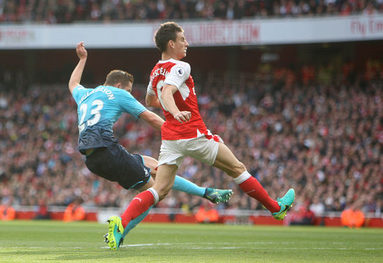 Gylfi Sigurdsson Scores Swanseas First Goal Editorial Stock Photo ...