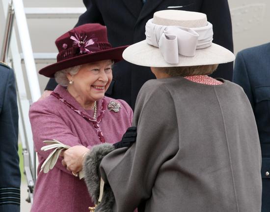 Queen Elizabeth Ii Greeting Queen Beatrix Editorial Stock Photo - Stock ...