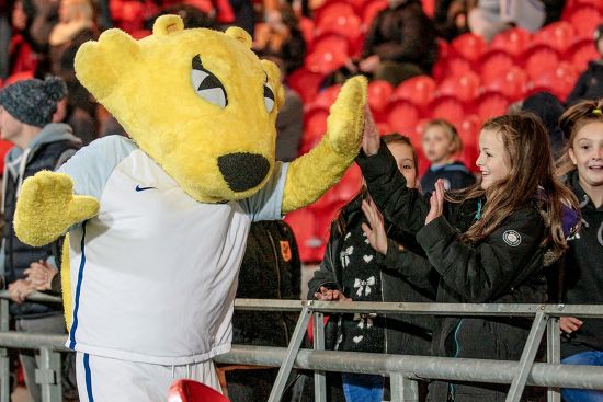 England Mascot Young England Lioness Fan Editorial Stock Photo - Stock ...