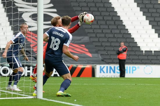 Southend United Goalkeeper Mark Oxley 1 Editorial Stock Photo - Stock ...
