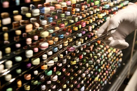 Damien Hirst Lullaby Spring 2002 Has Editorial Stock Photo - Stock ...