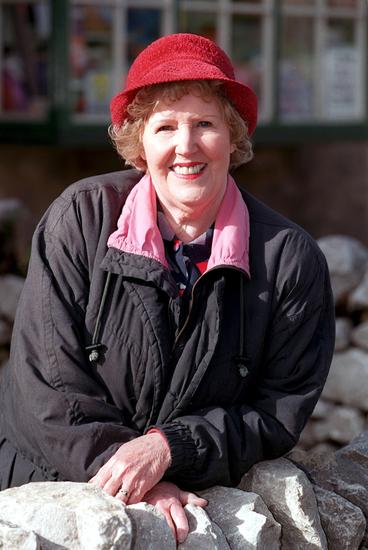 Emmerdale Tv 2000 Betty Eagleton Paula Editorial Stock Photo - Stock ...