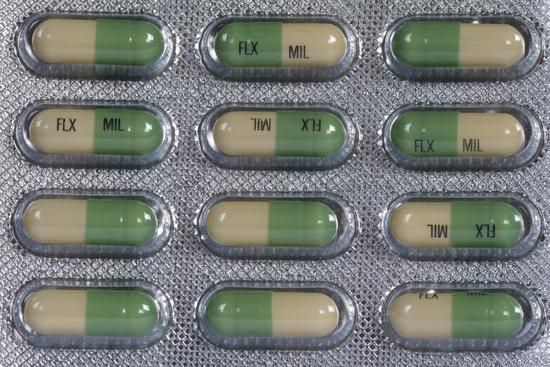 Fluoxetine Hydrochloride Capsule 20mg Antidepressant Otherwise ...