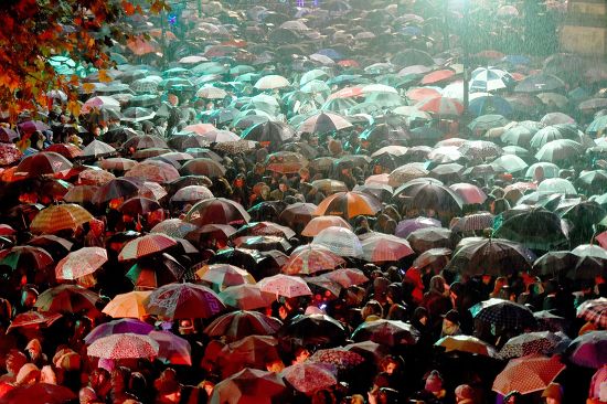 Crowds Rain Editorial Stock Photo - Stock Image | Shutterstock