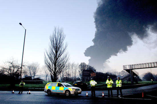 Fire Buncefield Oil Depot Hertfordshire Britain Editorial Stock Photo ...