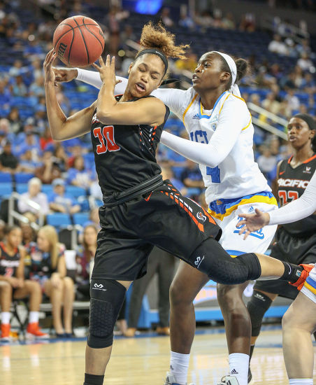 Uclas Ashley Hearn 4 Tries Bat Editorial Stock Photo - Stock Image ...