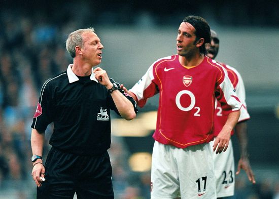 Edu Arsenal N Barry Referee Manchester Editorial Stock Photo - Stock ...