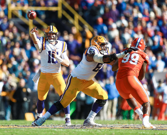 Lsu Tigers Quarterback Danny Etling 16passes Editorial Stock Photo ...