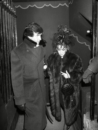 George Hamilton Elizabeth Taylor Leave Annabels Editorial Stock Photo ...