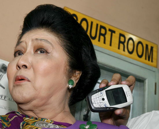 Imelda Marcos Former First Lady Philippines - Foto de stock de ...