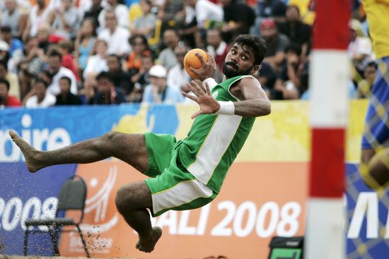 Muhammad Pervaiz Pakistan Throws Ball During Editorial Stock Photo ...