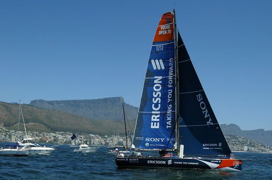 Spectator Boats Follow Ericsson Racing Team Editorial Stock Photo ...