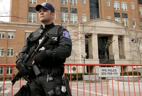Alexandria Police Officer Provides Security Alexandria Editorial Stock ...