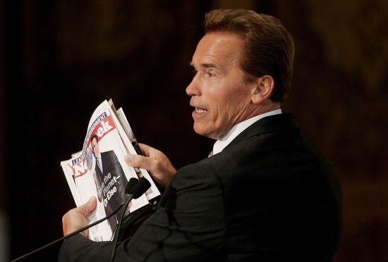 Governor California Arnold Schwarzenegger Hold Copy Editorial Stock ...