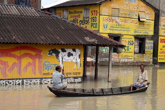 Indian Villager Sails Raft On Flooded Editorial Stock Photo - Stock ...