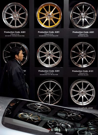 Visitor Looks Piaa Wheels Tokyo Auto Editorial Stock Photo - Stock ...