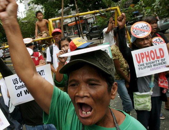 Filipino Militant Women Shout Slogans During Editorial Stock Photo ...