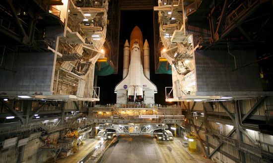 Space Shuttle Discovery Viewed Inside Vab Editorial Stock Photo - Stock ...