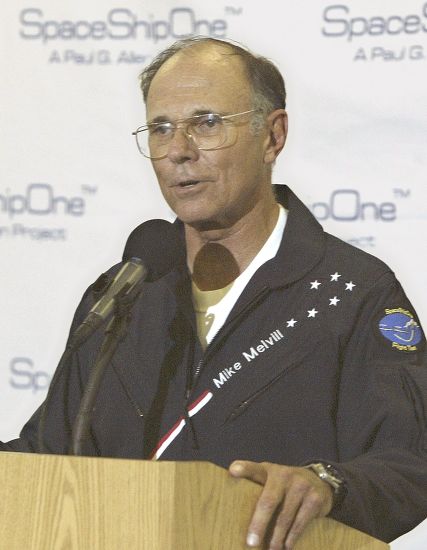 Spaceshipone Pilot Mike Melvill Talks Press Editorial Stock Photo ...