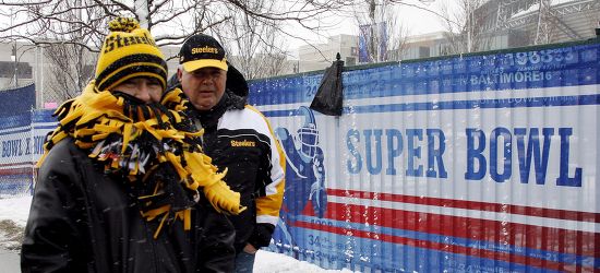 Pittsburgh Steelers Fans Bundled Against Cold Editorial Stock Photo ...