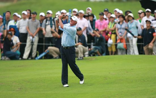 Us Golf Player Russ Cochran Watches Editorial Stock Photo - Stock Image ...