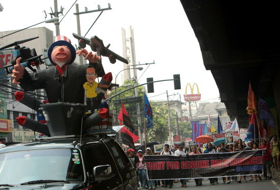 Effigy Uncle Sam Holding Puppet Philippine Editorial Stock Photo ...