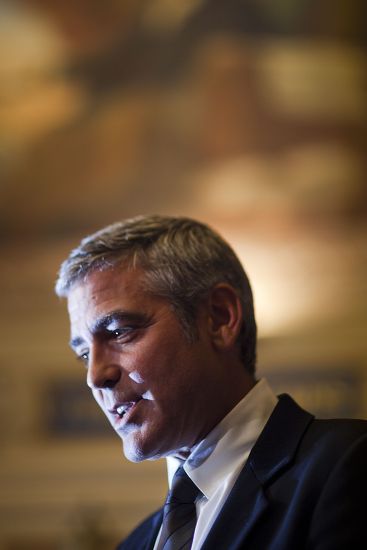 Us Actor Activist George Clooney Chats Editorial Stock Photo - Stock ...