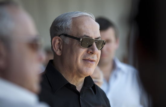 Israels Prime Minister Benjamin Netanyahu Wears Editorial Stock Photo ...