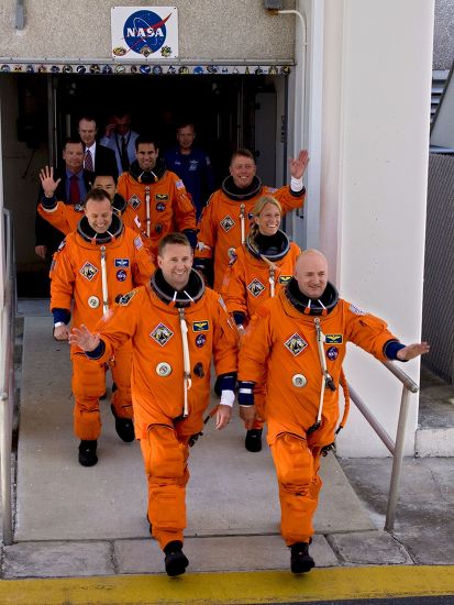 Space Shuttle Discovery Crew Mission Sts124 Editorial Stock Photo ...