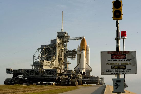 Space Shuttle Discovery Launch Pad 39a Editorial Stock Photo - Stock ...