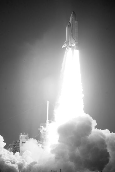 Infrared Image Space Shuttle Discovery Lifts Editorial Stock Photo ...