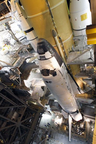 Space Shuttle Discovery Gets Ready Rollout Editorial Stock Photo ... Space Shuttle Discovery Gets Ready Rollout Editorial Stock Photo ...