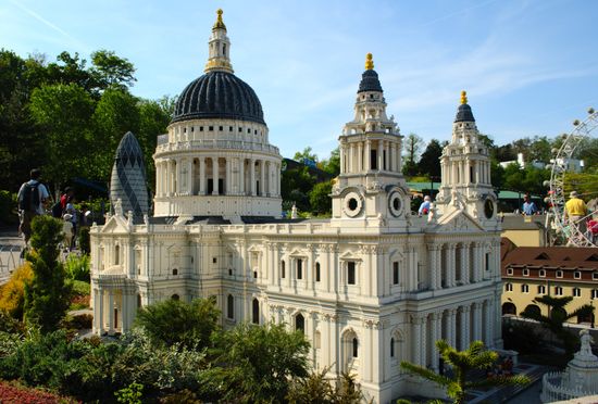 Lego Model St Pauls Cathedral Editorial Stock Photo - Stock Image ...
