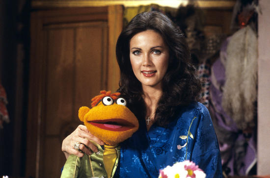 Lynda Carter On Muppet Show Tv - Foto de stock de contenido editorial ...