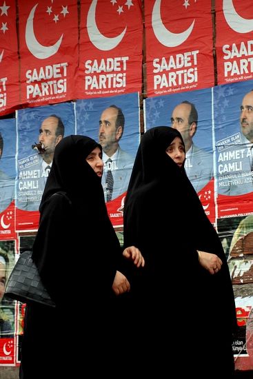 Istanbul Turkey Two Turkish Muslim Women Editorial Stock Photo - Stock ...