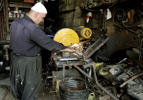 Lebanese Druze Sheikh Wearing His Traditional Editorial Stock Photo ...