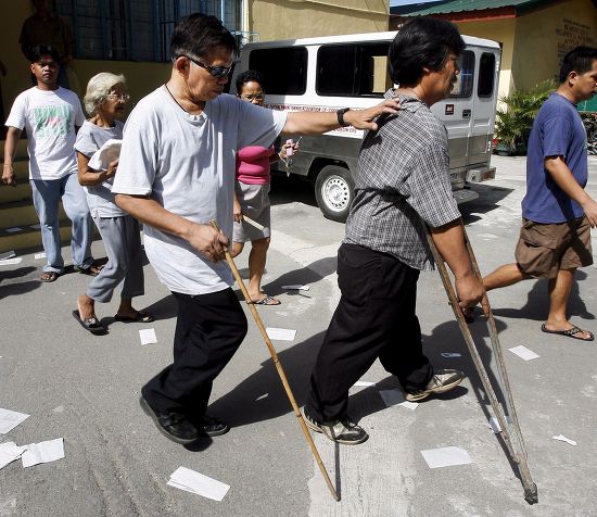 Glen Awitin Handicapped Filipino R Guides Editorial Stock Photo - Stock ...