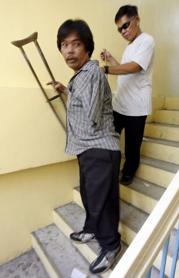 Glen Awitin Handicapped Filipino L Guides Editorial Stock Photo - Stock ...