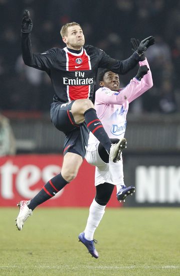 Mathieu Bodmer Paris Saintgermain L Jumps Editorial Stock Photo - Stock ...