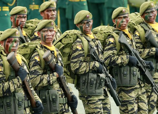Elite Soldiers Philippine Army Parade During Editorial Stock Photo ...