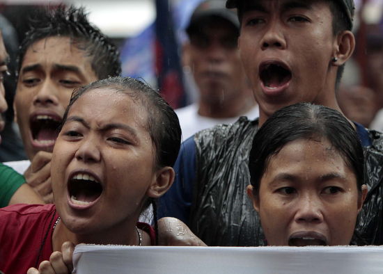 Filipino Protesters Shout Antigovernment Slogans They Editorial Stock ...