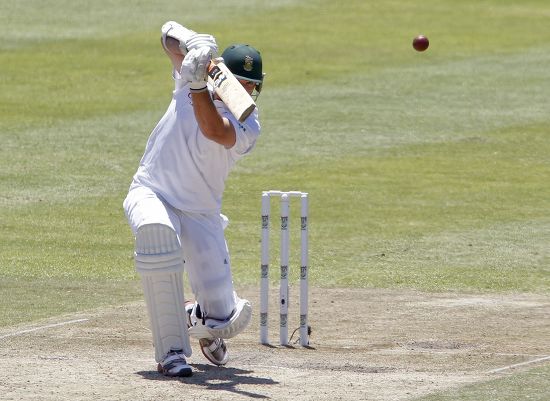 South African Captain Graeme Smith Bats Editorial Stock Photo - Stock ...