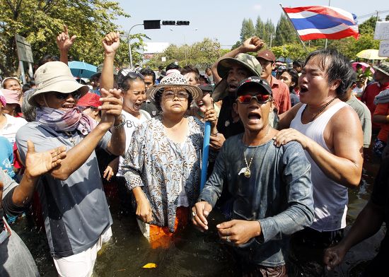 Angry Thai Residents Protest Calling Remove Editorial Stock Photo ...