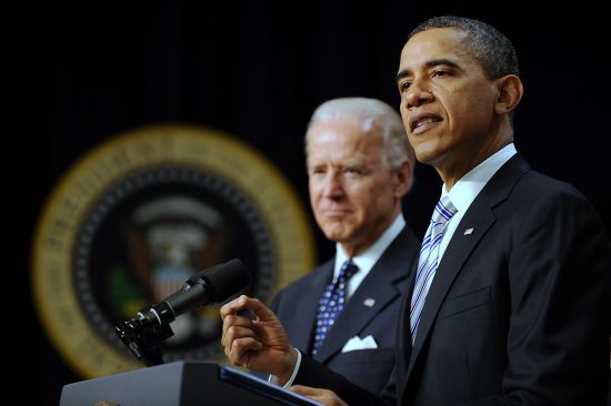 Us President Barack Obama Front Delivers Editorial Stock Photo - Stock ...