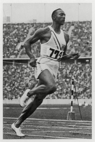 Jesse Owens Jesse Owens Breaks 100 Editorial Stock Photo Stock Image