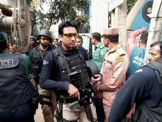 Bangladesh Law Enforcers Gather During Raid Editorial Stock Photo ...
