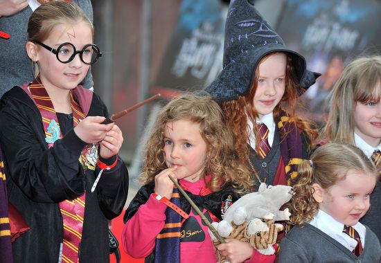 Young Fans Dressed Characters Wait Stars Editorial Stock Photo - Stock ...